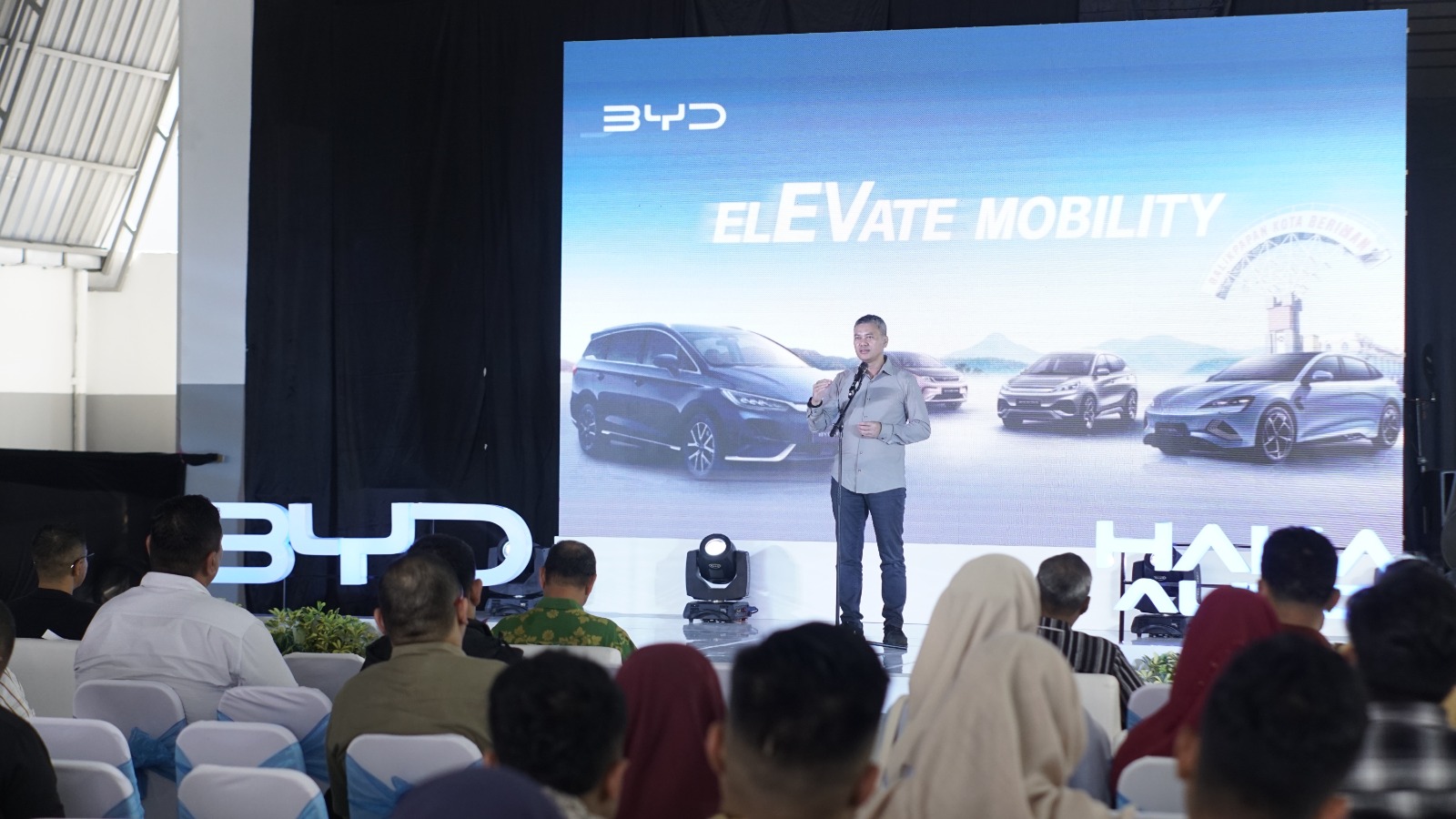 Showroom BYD Haka Balikpapan Resmi Dibuka Dipadu Haka Auto Carnival ...